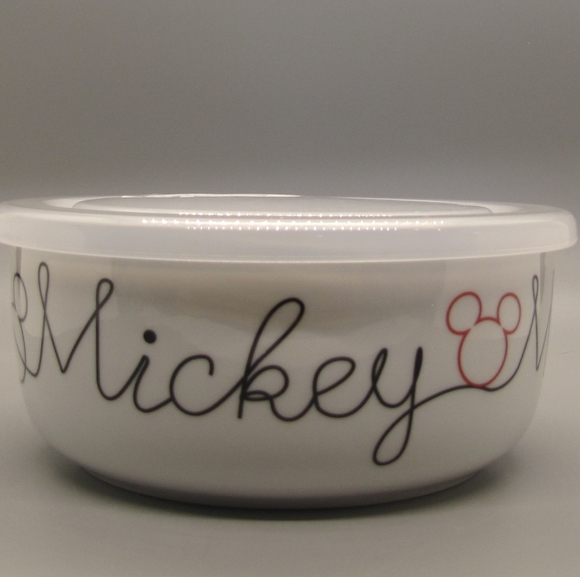 Disney | Kitchen | Mickey Mouse To Go Lunch Container New With Tag ...